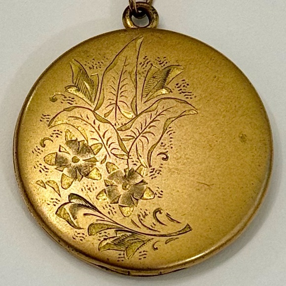 Vintage | Jewelry | Antique Gold Rbm 874 Atrice Victorian Etched Flower ...